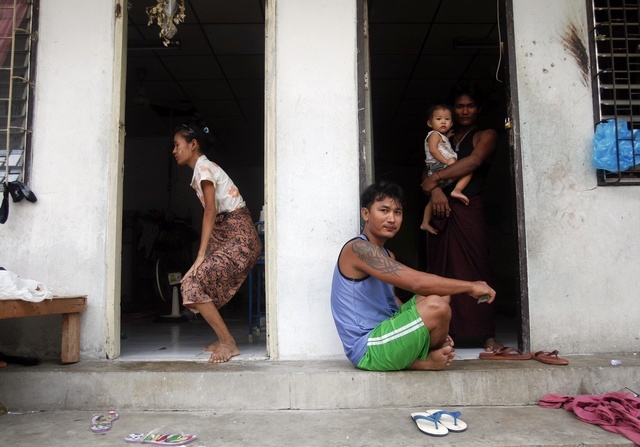 Burmese embassy to issue migrant children with passports- DVB