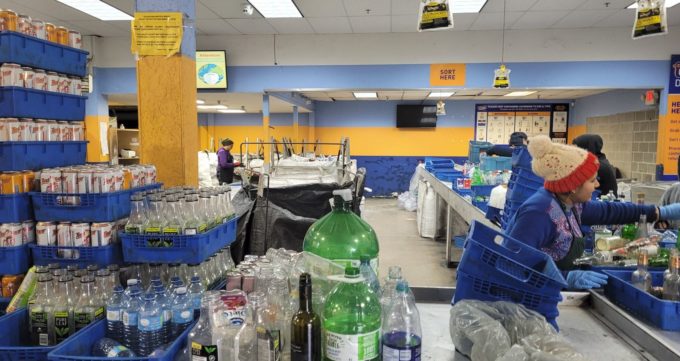 Burmese-Canadians in British Columbia raise funds for Burma by selling ...